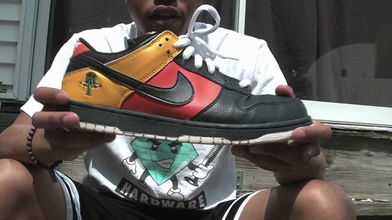 Nike SB Dunk Low Raygun Review - YouTube