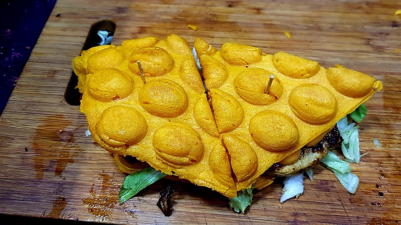 BUBBLE WAFFLE SANDWICH IN BUBBLE TROUBLE | CHICKEN SANDWICH | STREET ...