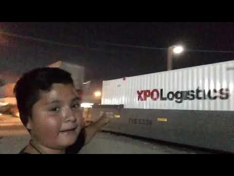 Miramos al capitán SD70ACE fxe 4026 y fxe 4574 fxe 4517 rumbo sur suscríbete y like apoya al ...