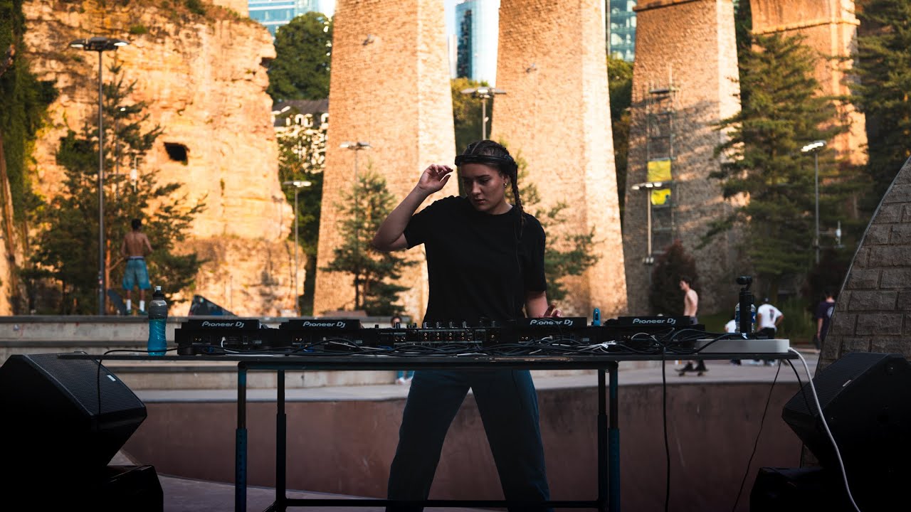 Louisa Pitz DJ Set at Skatepark Péitruss Luxembourg - YouTube