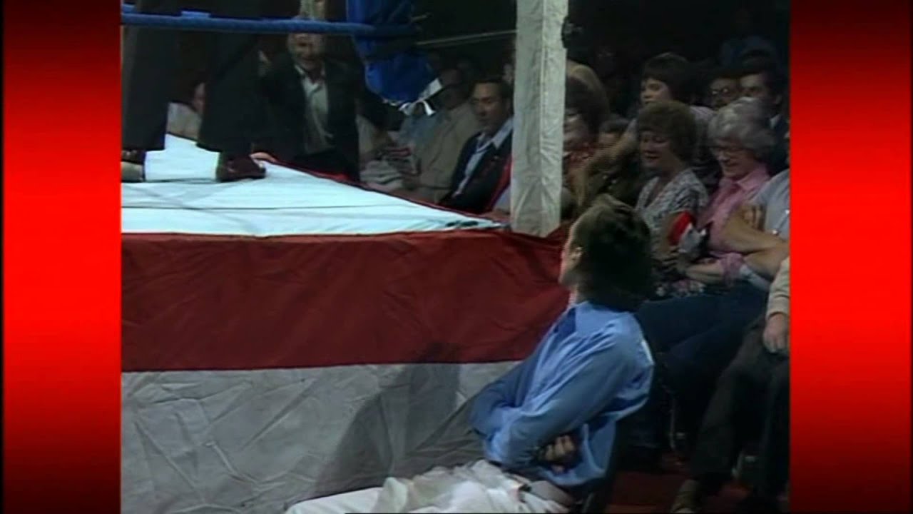 Johnny England V Alan Dennison - YouTube