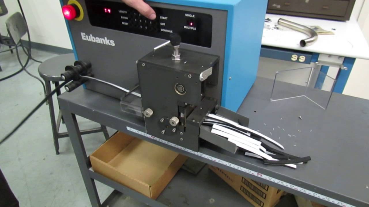 Eubanks Model 4600 Foam Cutting Demo - YouTube