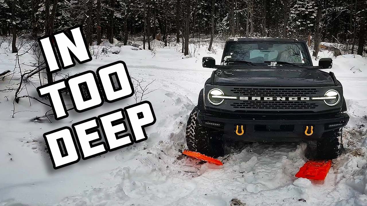 FORD BRONCO IN SNOW PART 2 - Beginner Off Road Bronco learning as he ...