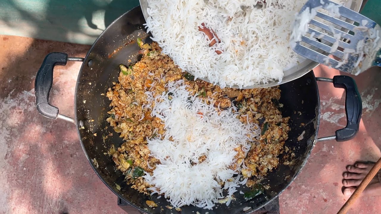 Street Style Egg Rice | Plate Meal - YouTube