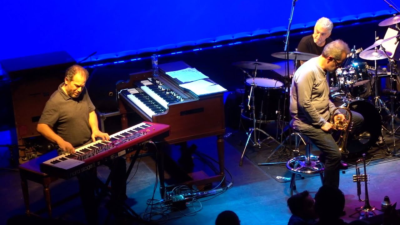 Duke's Anthem - Steve Gadd Band - YouTube