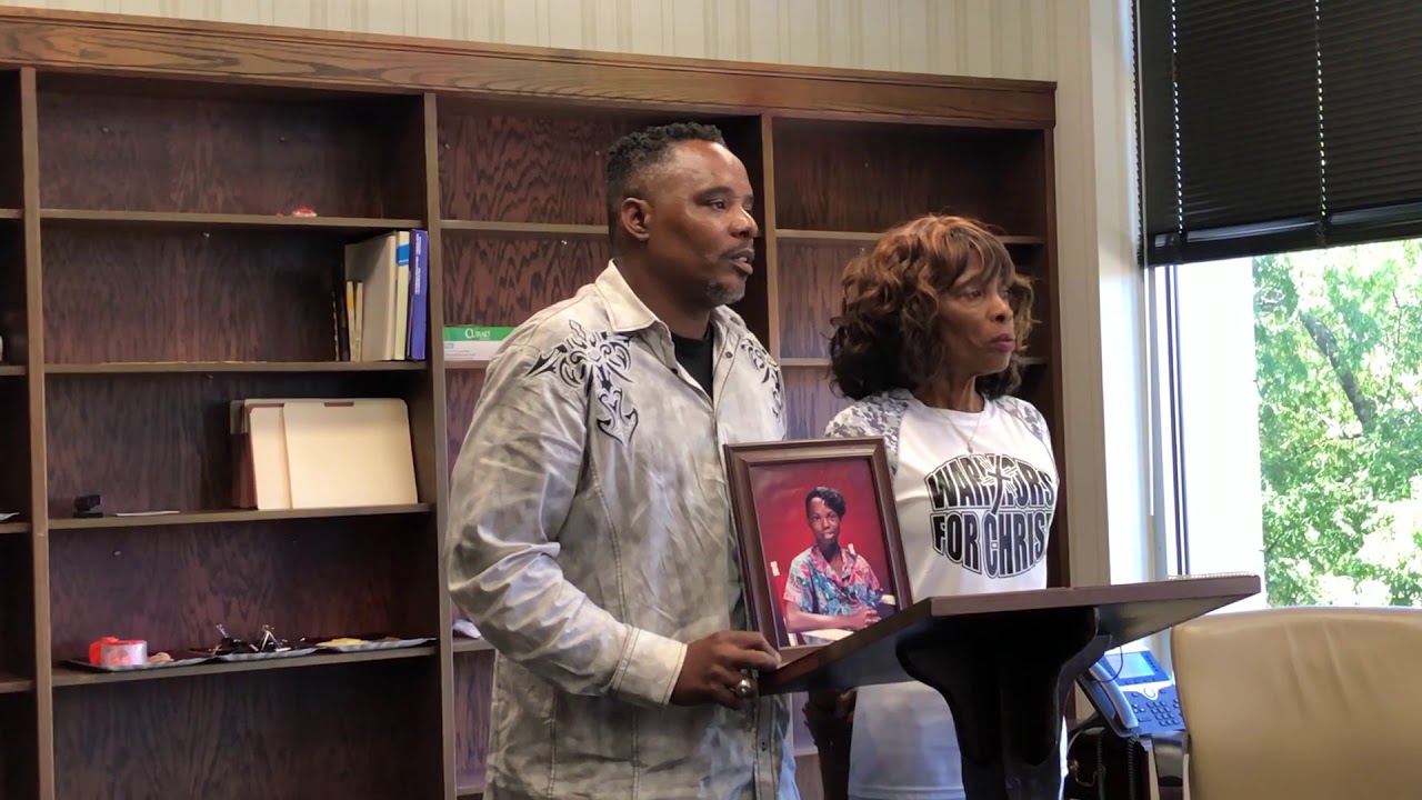 30-year-old cold case of missing girl reopened as family hopes for closure - YouTube