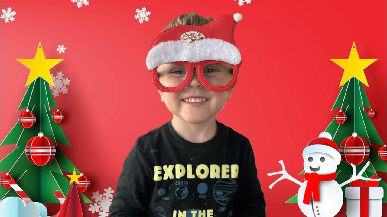 Decorating the Christmas Tree with the Callahan family! 🎄🚂 - YouTube