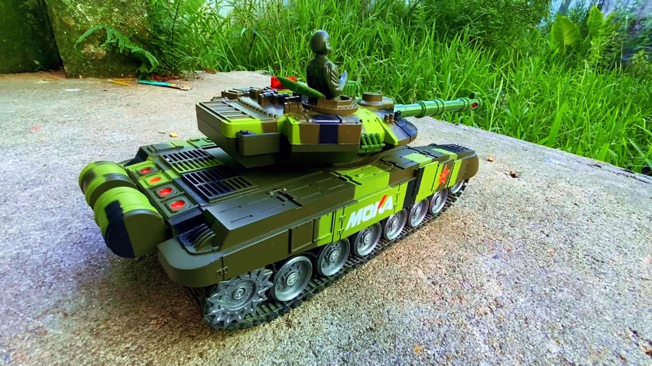 Tank control demonstration, can move forward, backward, turn left, turn ...