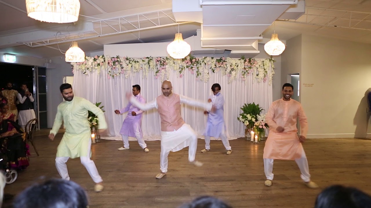 The Best Groomsmen Dance Indian Wedding - YouTube