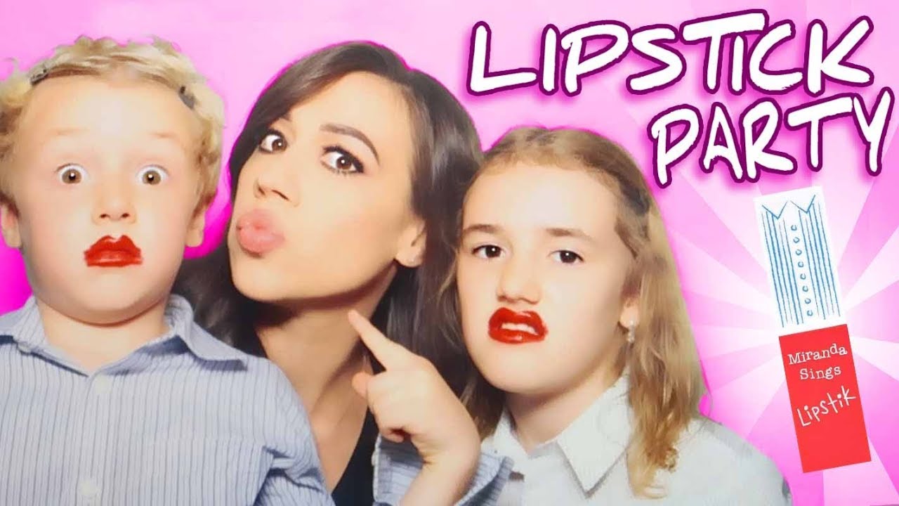 Costume Party! Halloween 2018 - Everyone is Miranda Sings 😂 - YouTube