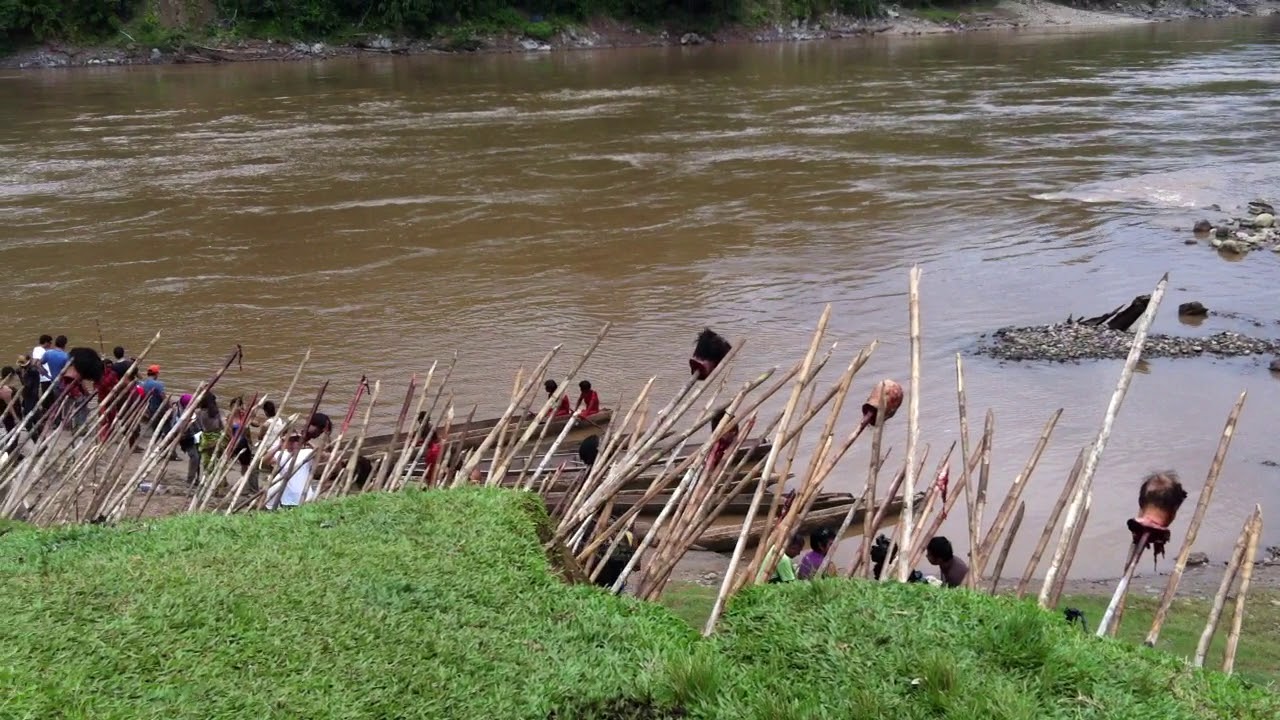 The Green Inferno - Behind the Scenes. - YouTube