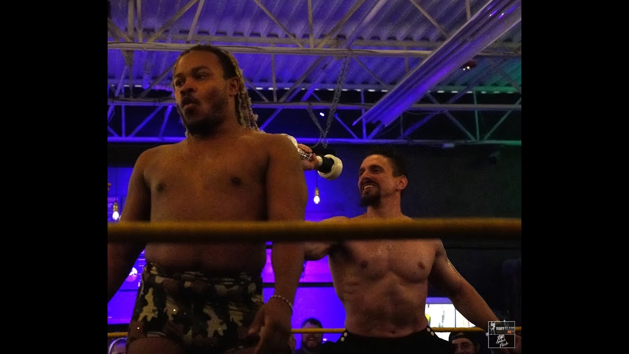 Stan Stylez vs Angelo Carter in a Pro Wrestling Match! - YouTube