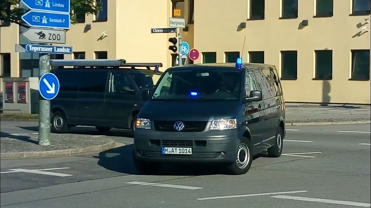 ZPKW, Basisfahrzeug & HGrKW USK Polizei München auf Einsatzfahrt - YouTube