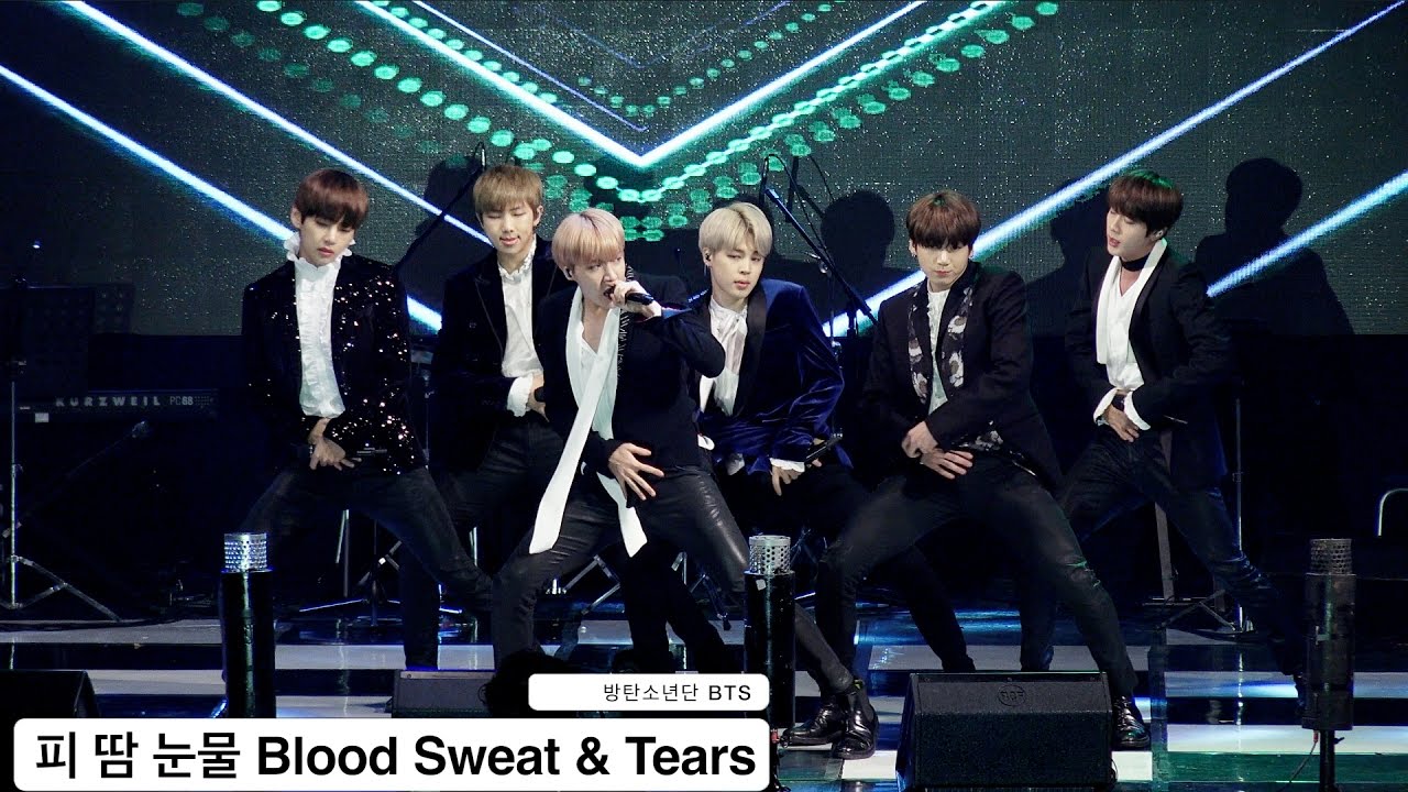 방탄소년단 BTS[4K직캠]피 땀 눈물 Blood Sweat & Tears 금산@161222 Rock Music - YouTube