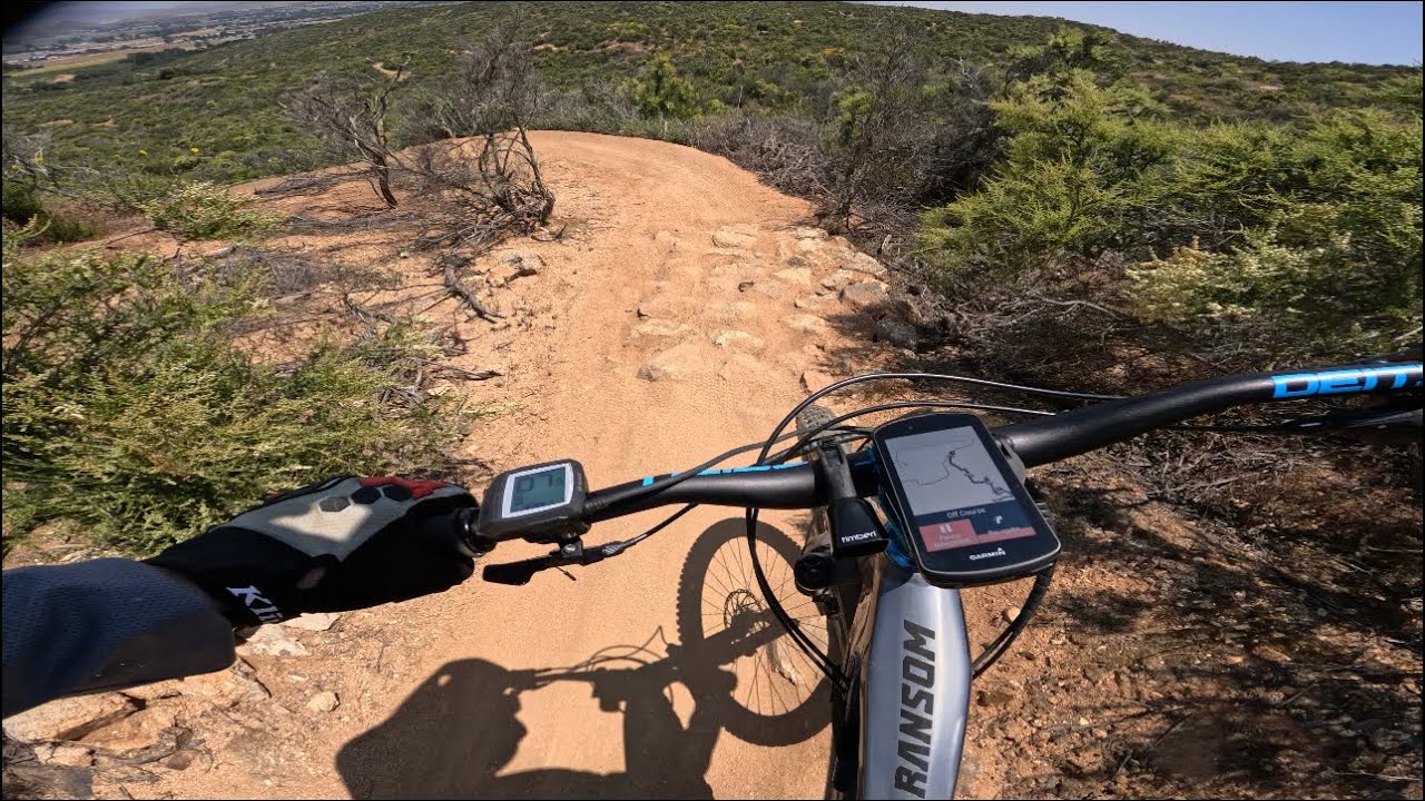 BLUE BIRD TRAIL(Greer Ranch)Murietta,Ca Fast flowy jumpy Rock garden ...