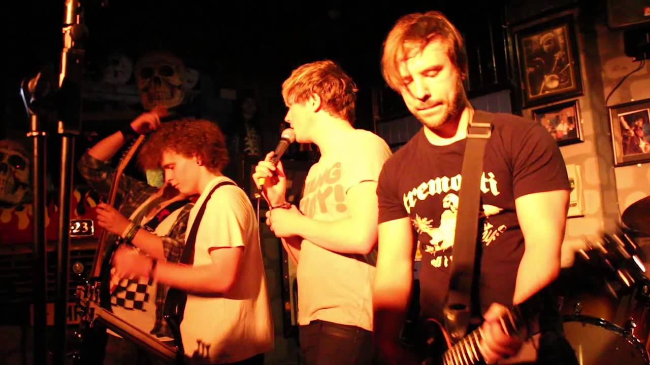 Lock Up Laura - Remember You - YouTube