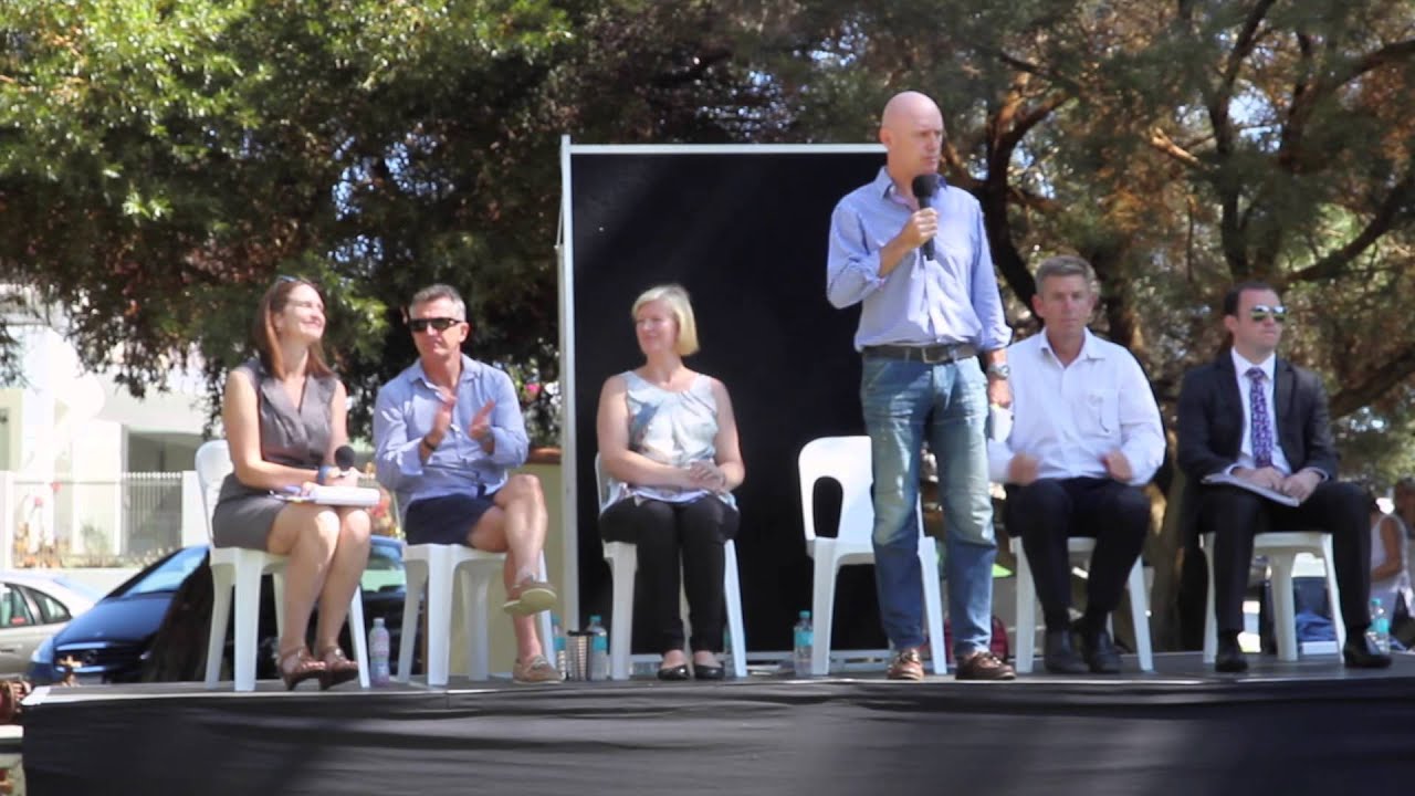 Sean L'Estrange addresses 1,500 City Beach and Floreat Ratepayers - YouTube