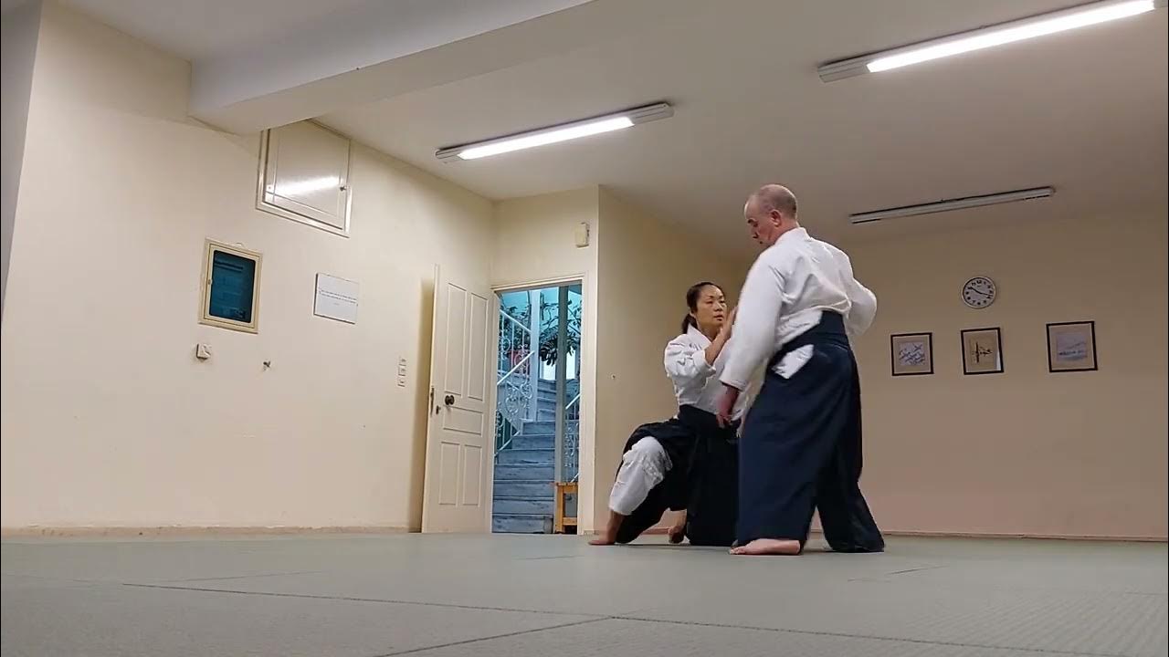 Aikido soft way training skills (Learning without using pressure) - YouTube