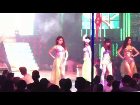 Hot Vietnamese Model Show Saigon Vietnam 2014