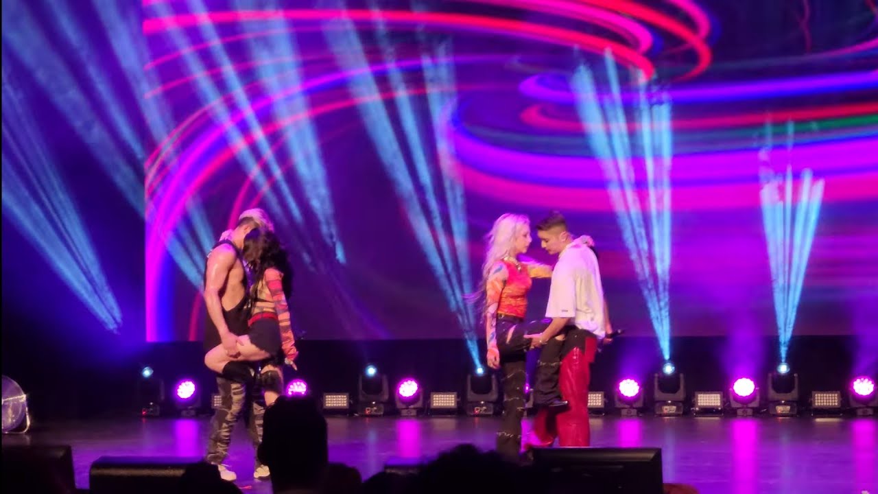 Kard 'Dímelo' LIVE 4K | Seattle 2022 - YouTube