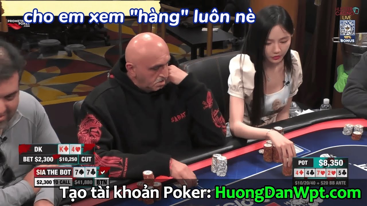 Vợ quốc dân Sia The Bot với lối chơi poker cực bố nháo - YouTube