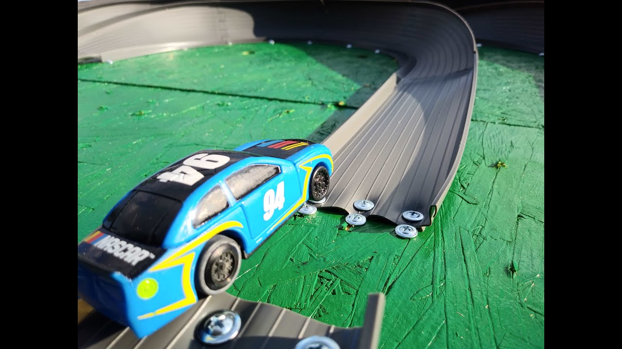 Double Oval Track with Jump / Re Chargable Racer Slow Motion Jump - YouTube