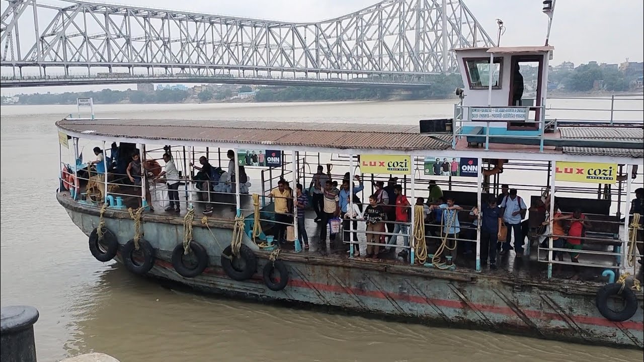 Boat Riding On Hugli Nadi Near Howrah Bridge | Howrah Bridge ke Pass ...