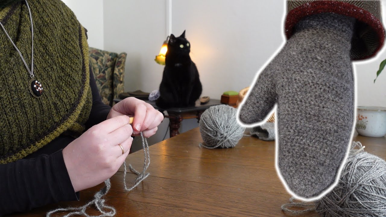 Nalbinding a Pair of Winter Mittens - YouTube