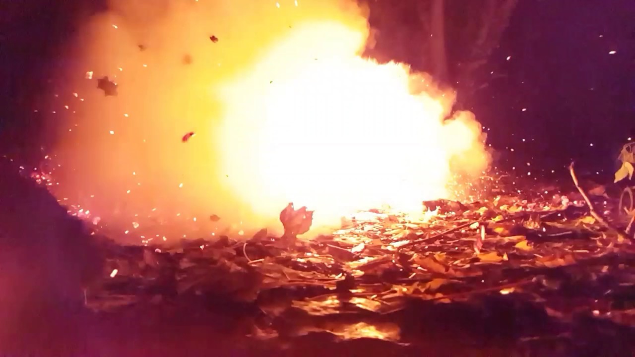 Slow-motion explosion - Samsung Galaxy S7 Edge - YouTube