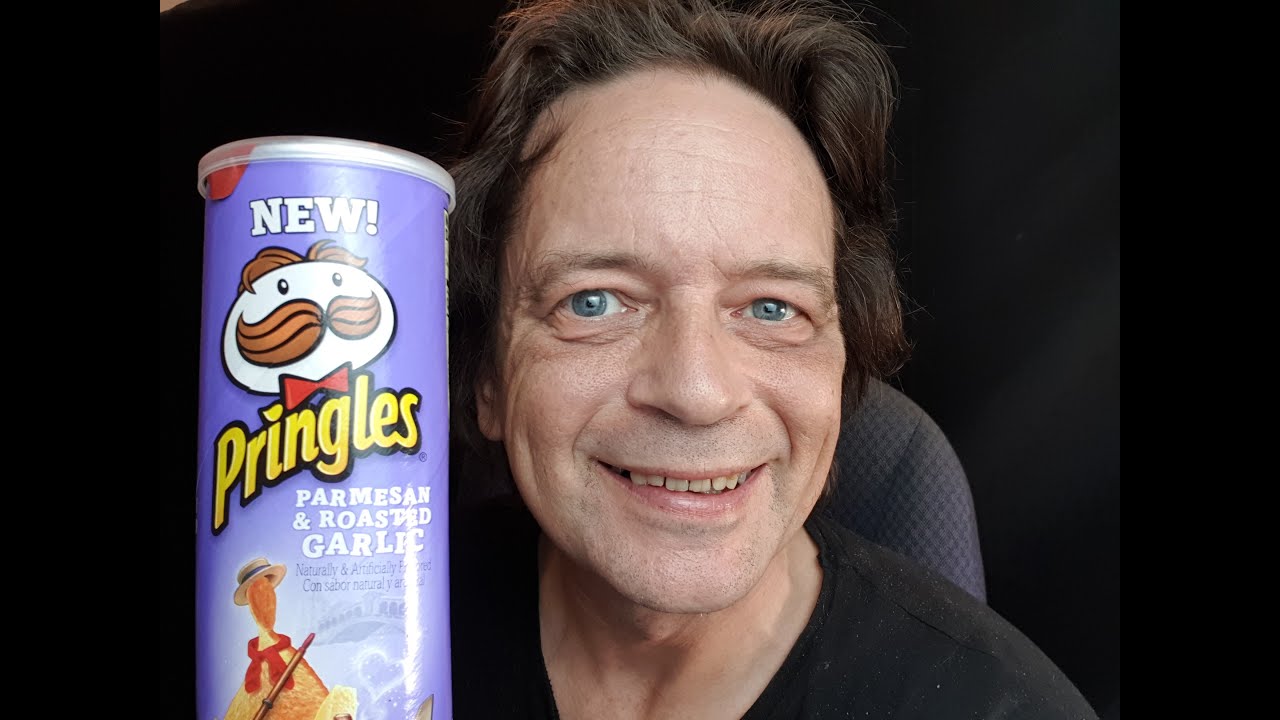 Pringles Parmesan and Roasted Garlic - YouTube