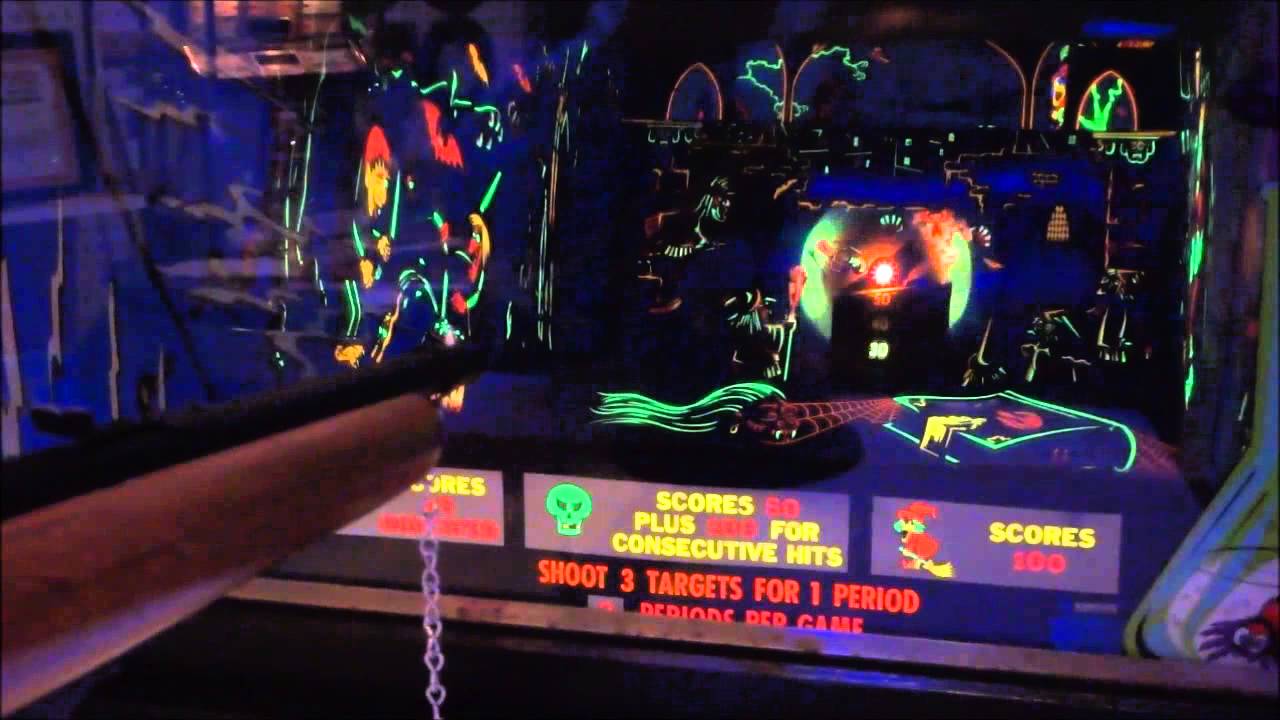 1969 Williams Spooks gun game - YouTube