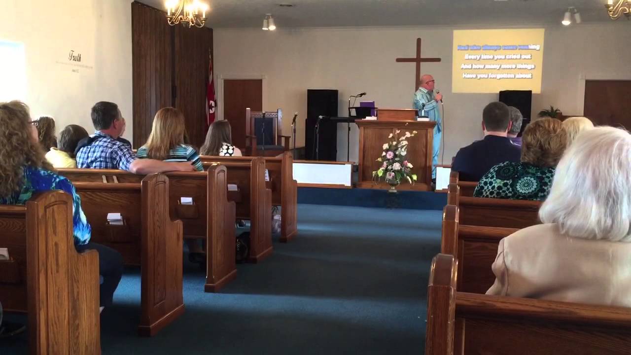 Matt singing at church for Mother's Day - Randy Travis - Angels - YouTube