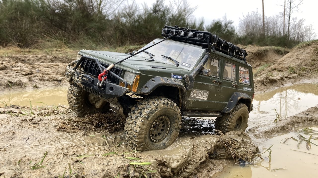 1/10 Jeep Cherokee XJ RC off-road mud driving - YouTube