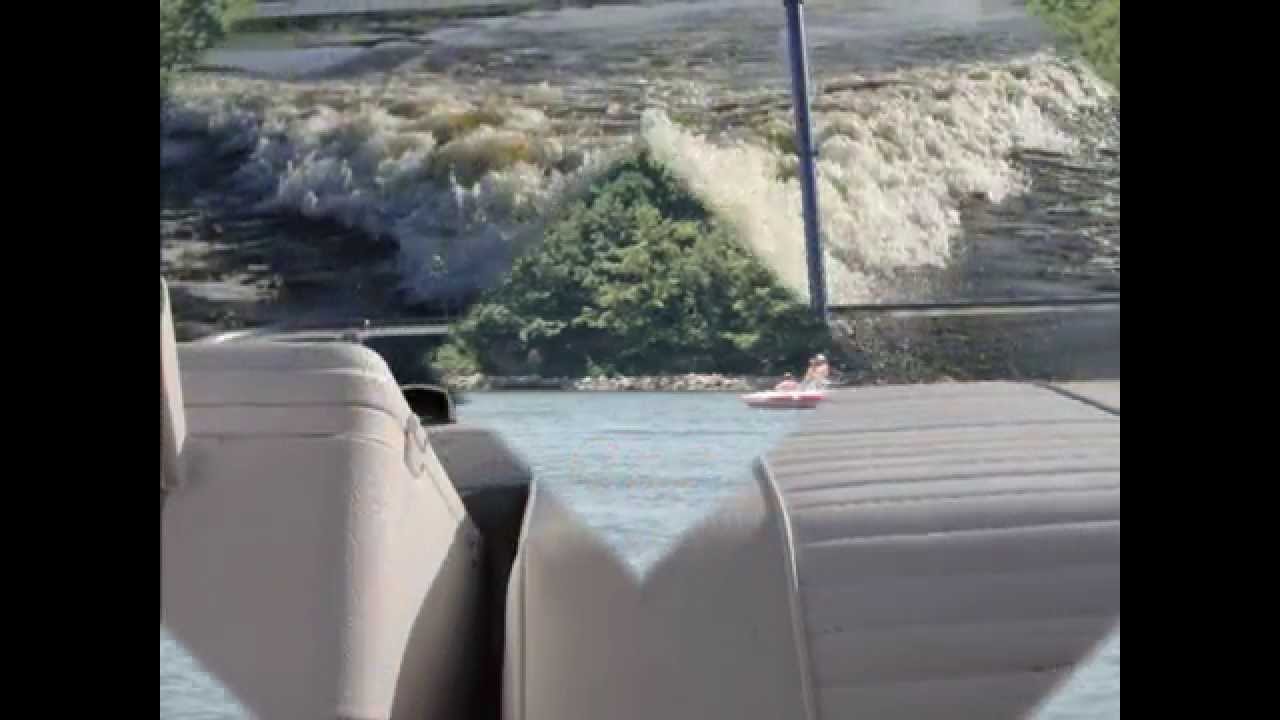 Having fun on Lake Lou Yeager - YouTube