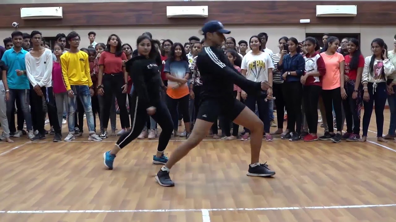 DON'T BE SHY - ROUGE & DR. ZEUS | DANCE| S.M.SHETTY COLLEGE | POWAI ...