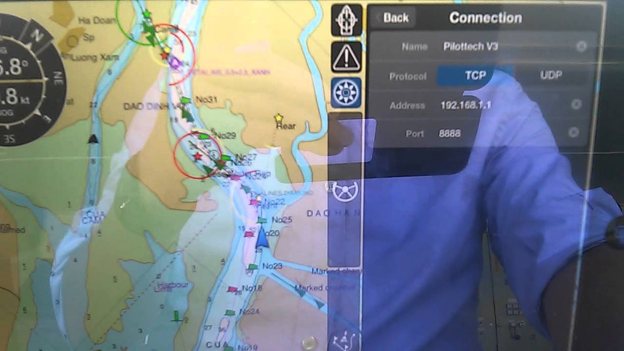 Pilot AIS wifi plug Pilottech V3 - YouTube