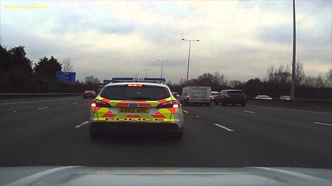 JDM Honda speeds away from police. UK Dashcam. - YouTube