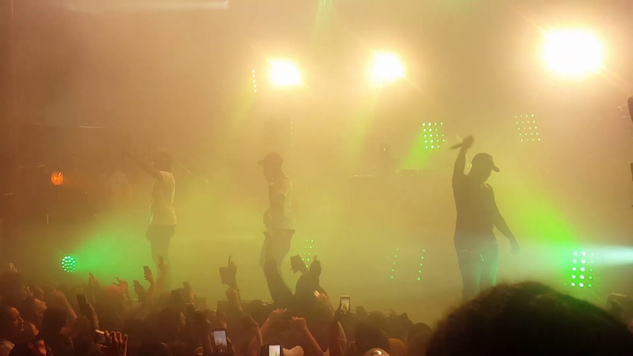 MHD - Roger Milla en live La Cigale - YouTube