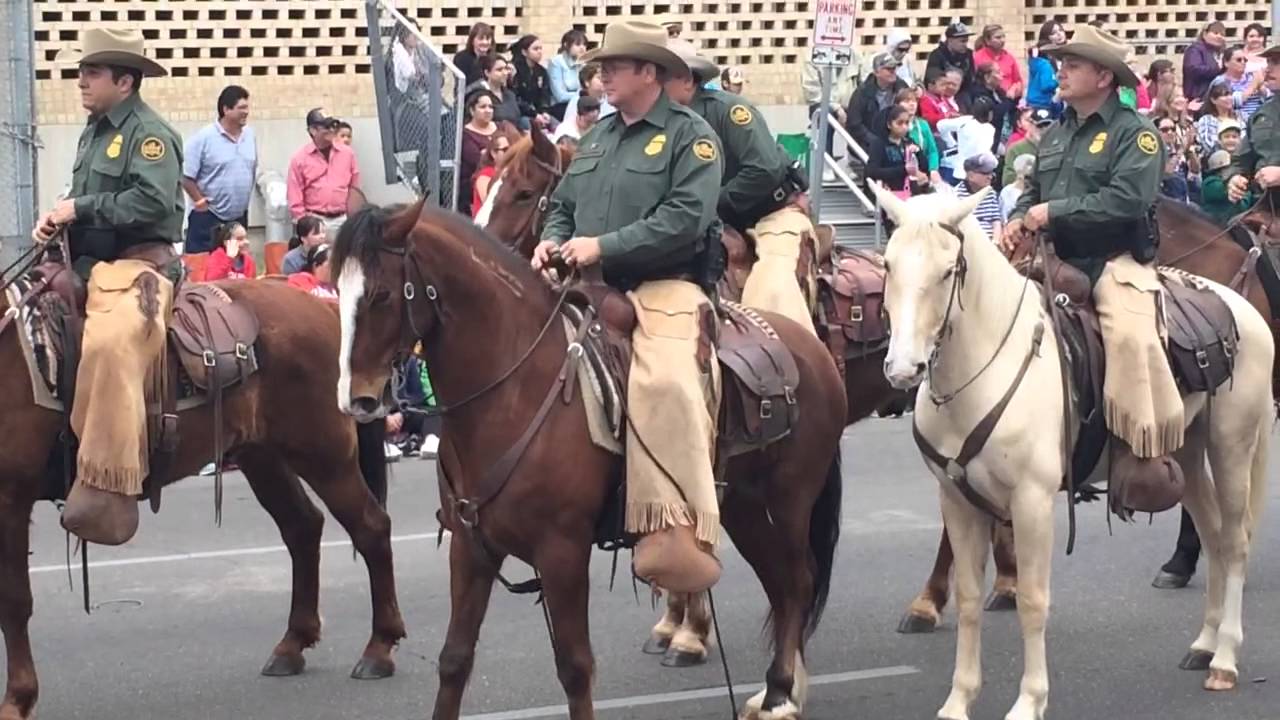 Laredo Texas parade march 2014 - YouTube