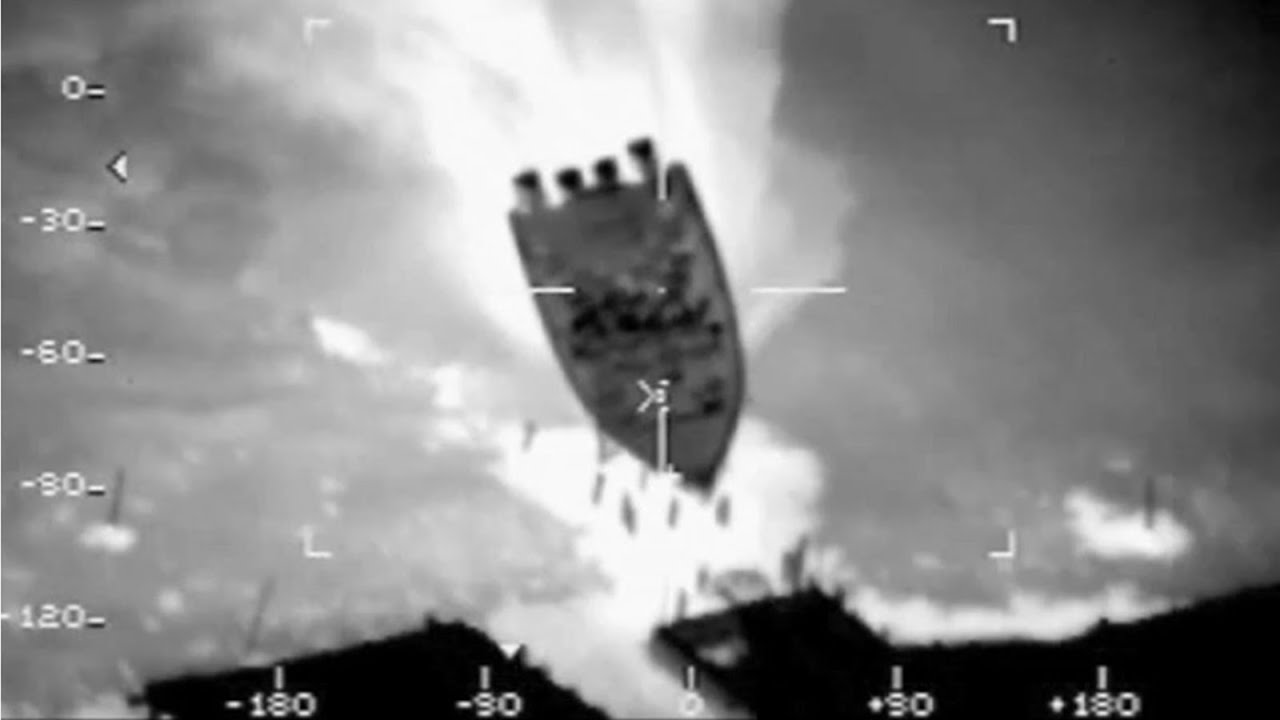 Drug-Running Speed Boat Crashes Into Town - YouTube