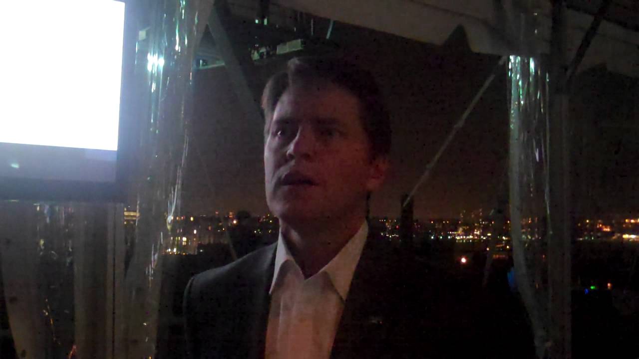 Interview with NBCU EVP Peter Naylor on social TV - YouTube