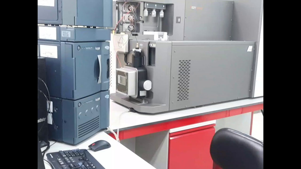 LC - QTOF (Liquid Chromatography - quadrupole Time Of Flight) - YouTube