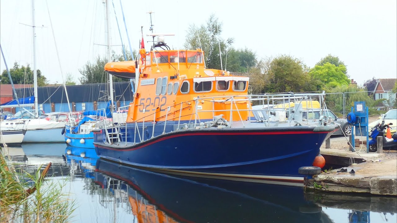 Historic Lifeboat 52 02 - YouTube