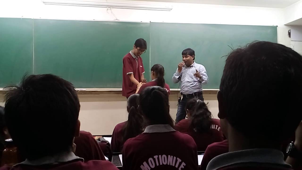 RRD sir celebrating rakha bandan (motion) fun in the class - YouTube
