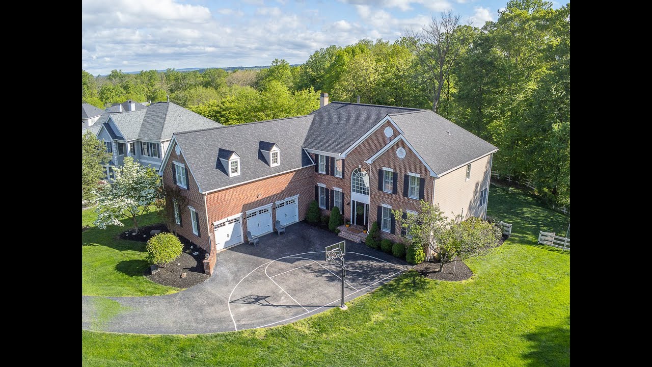 275 Shelbourne Lane - YouTube