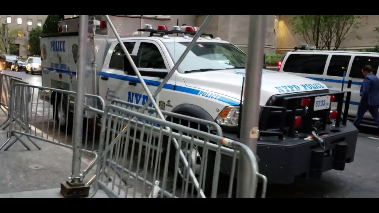 NYPD Emergency Service Squad 7 Dodge Radio Emergency Patrol Truck In ...