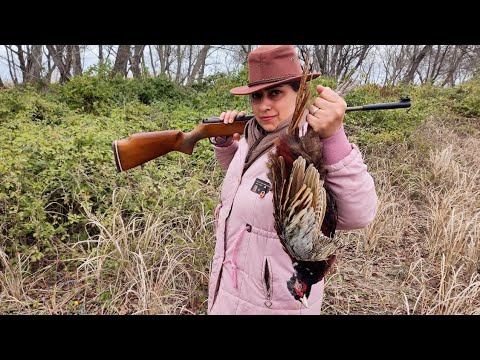 Hunting and surviving in the forests of northern Iran ؛I found a ...