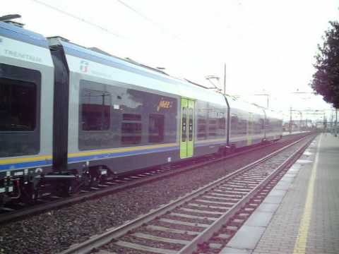 Il nuovo treno Jazz ETR 324 007 in partenza da Prato Centrale! - YouTube