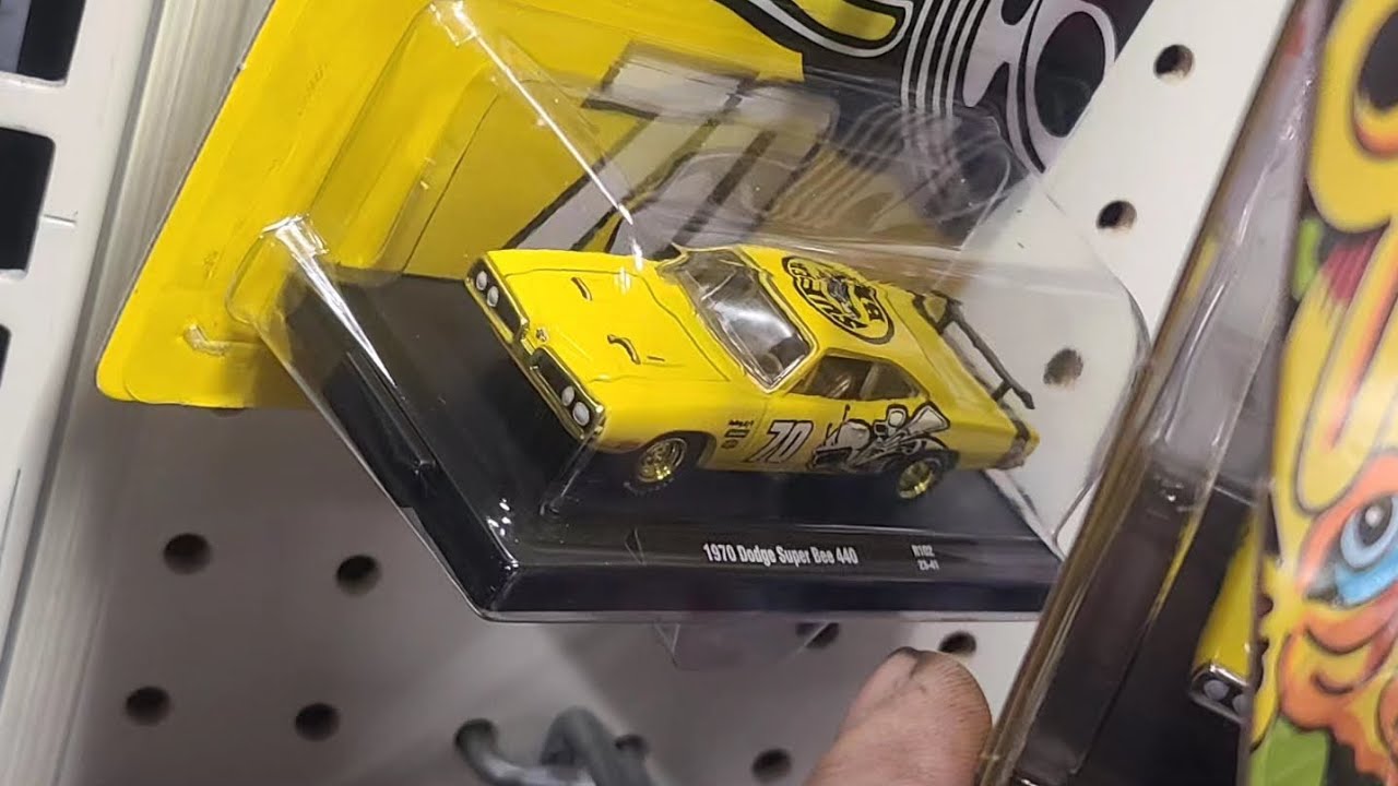 diecast hunting m2 gold a new era - YouTube
