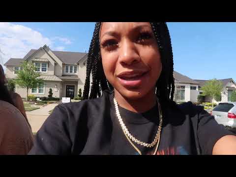 A DAY IN THE H!!!! ( BIG SURPRISE COMING )